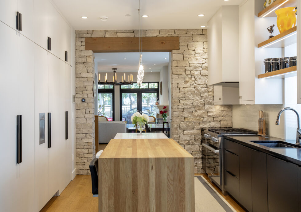 Mixing Wood And Quartz Countertops: A Trend That’s Here To Stay